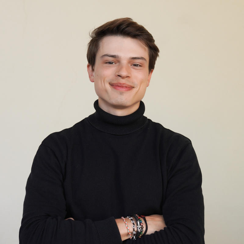 Wiktor Zielinski • European University Institute